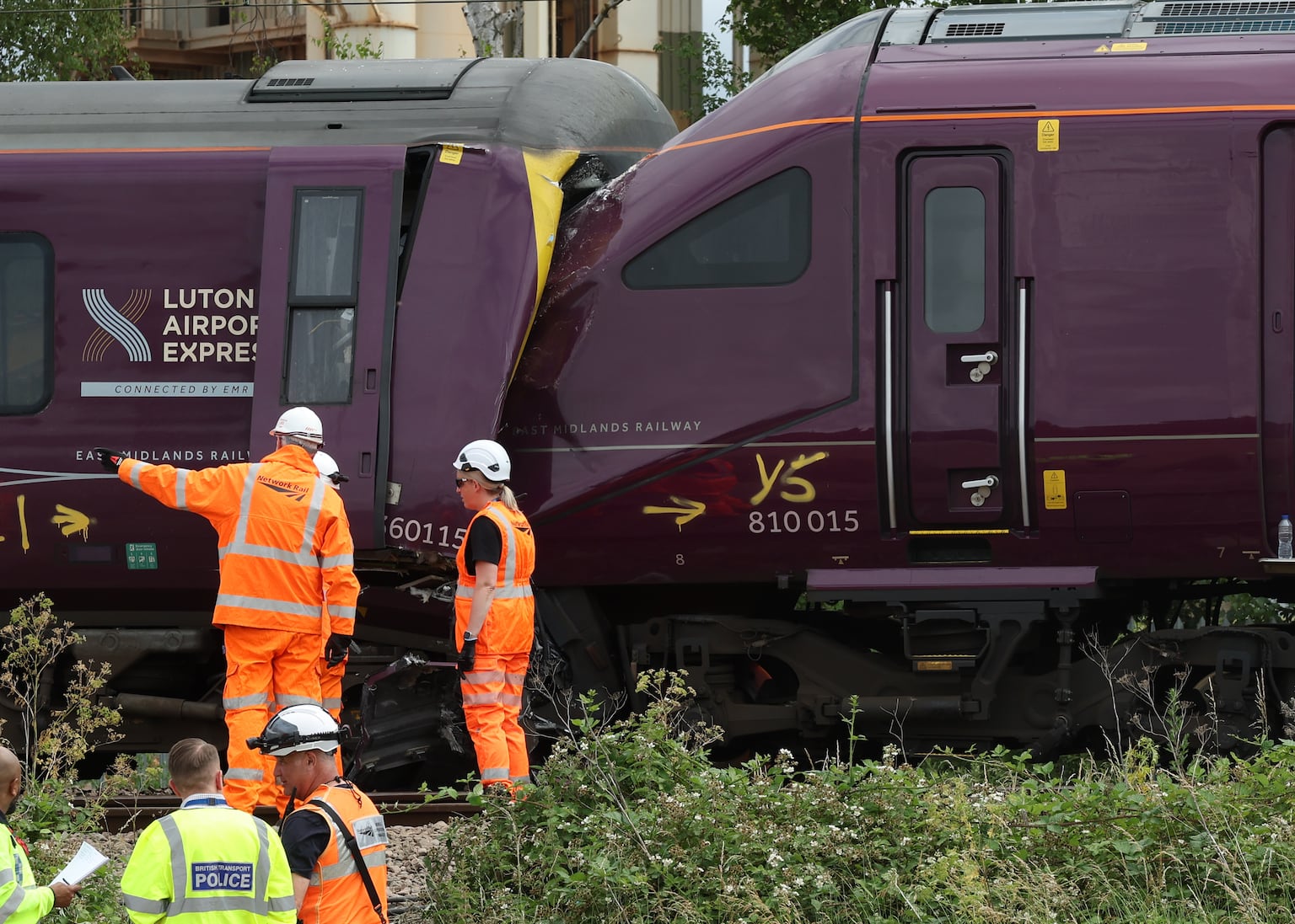 Tributes pour in for train driver killed in crash as experts work to ...