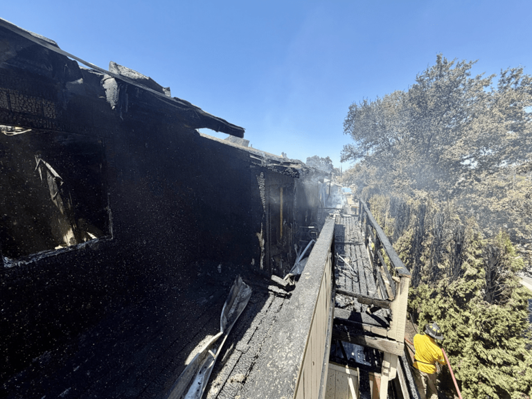 Citrus Heights apartment fire displaces families, no injuries reported