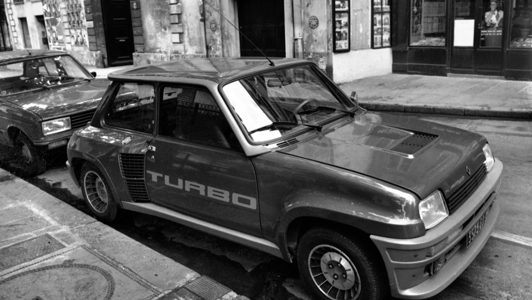 9 iconic Renault cars that shaped automotive history