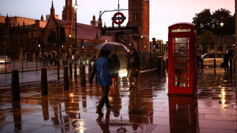 UK braces for its most extreme thunderstorm risk ever, supercells ...