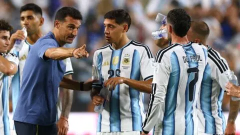 La postal del día en el Mundial 2026: Vozinha celebra con su mamá el ...
