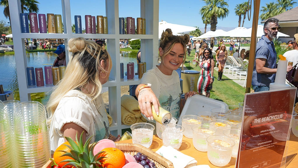 Two-ingredient spritzer taps into summer’s health-conscious shift