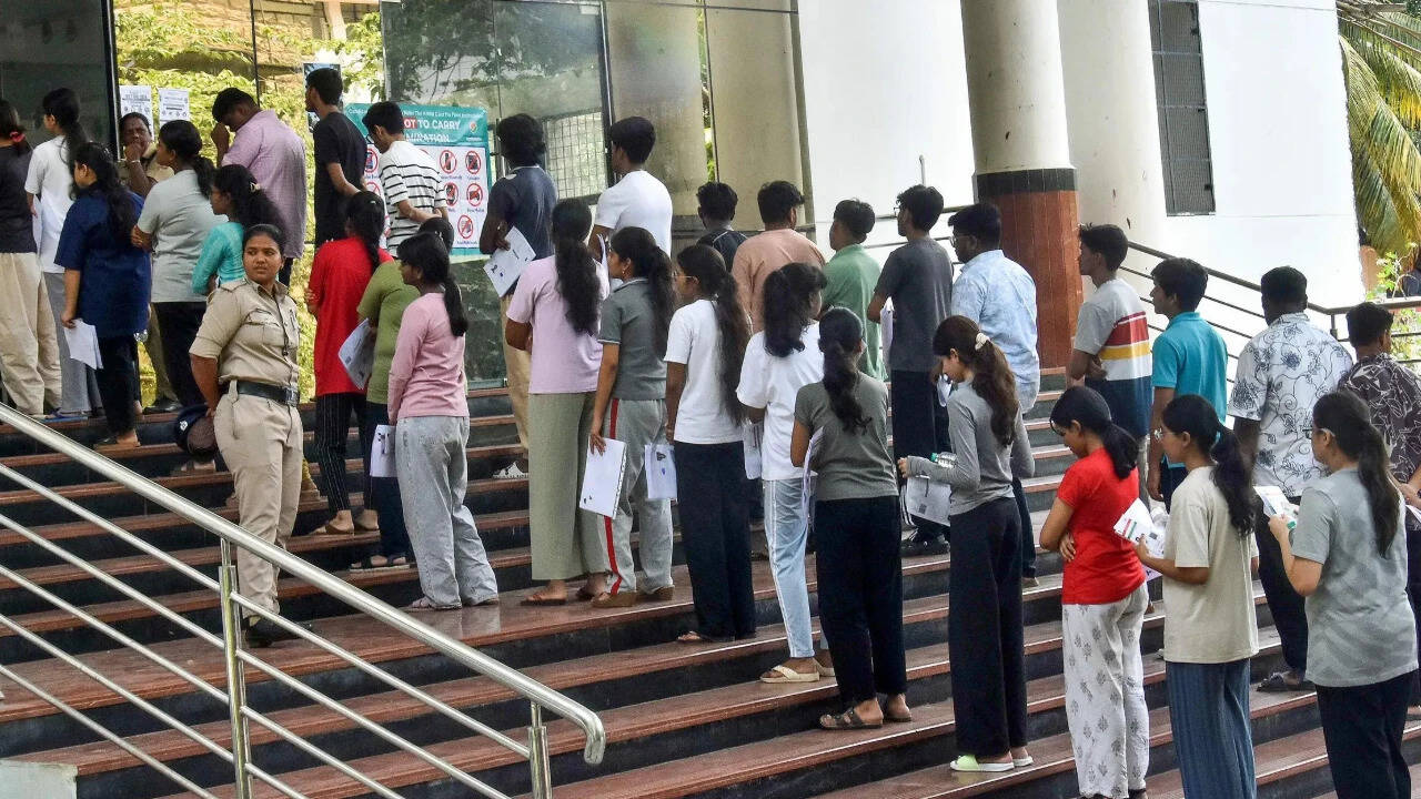 NEET retest shocker: Suspected doctors, medical students among 9 ...