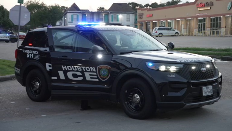 Man found shot dead outside southwest Houston convenience store ...