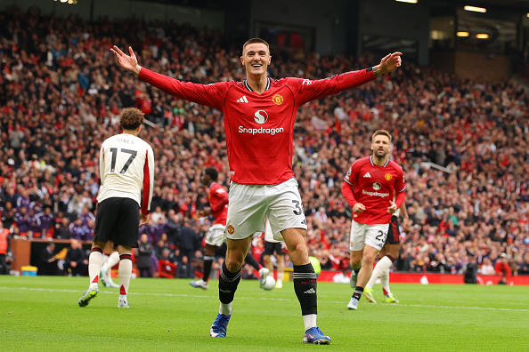 Barcelona eye Marcus Rashford’s Man Utd teammate for shock transfer