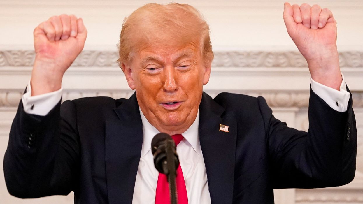 Conservative economist predicts Trump will spur 'massive money printing ...