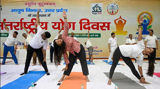 Thousands mark International Yoga Day in Gautam Budh Nagar