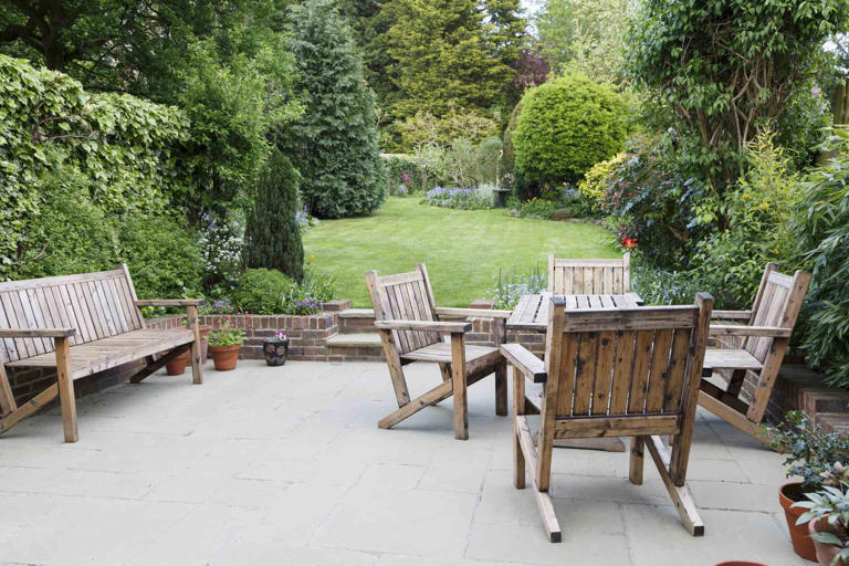How to clean your concrete patio so it looks brand new