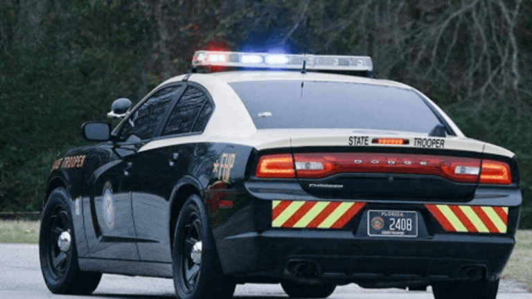 Tractor-trailer spill blocks westbound lane on I-10 in Escambia County