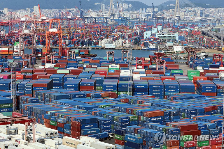 Exports up 60 pct in first 20 days of June