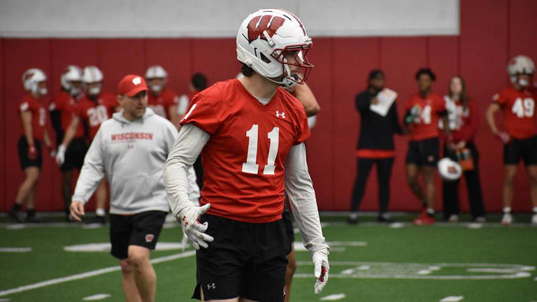 One big sleeper at each position on Wisconsin football's defense