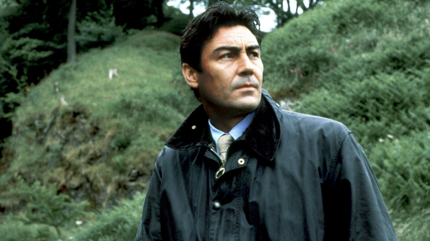 See how BritBox’s ‘Lynley’ cast compares to the original ‘Mysteries’