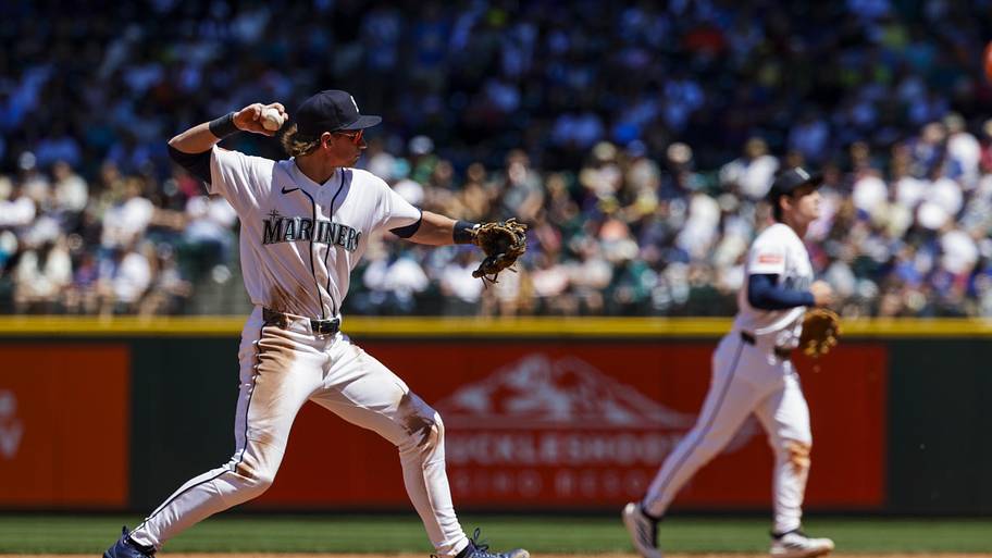 Mariners' Colt Emerson and Cole Young might already be MLB's best ...