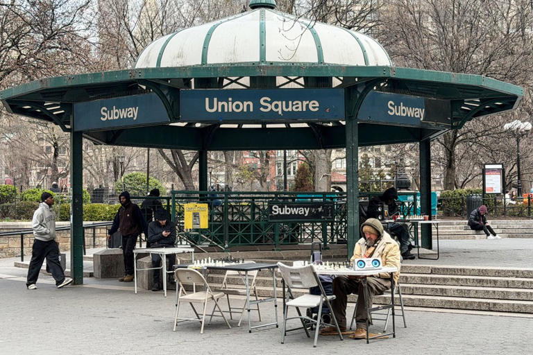 Chess player slashed at table in popular NYC park