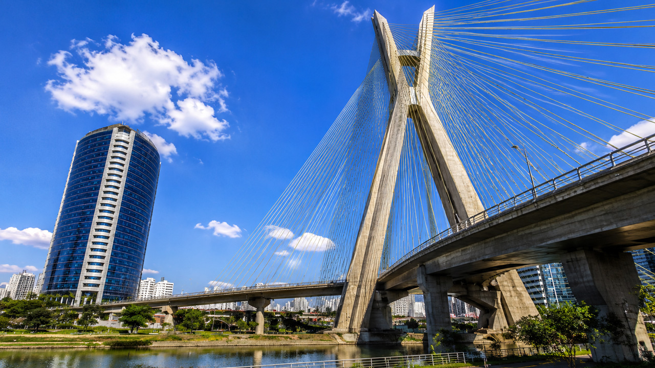 Octávio Frias Bridge rising over São Paulo