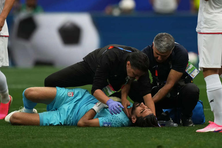 Meet Iranian goalkeeper with two Guinness World Records behind heroic ...