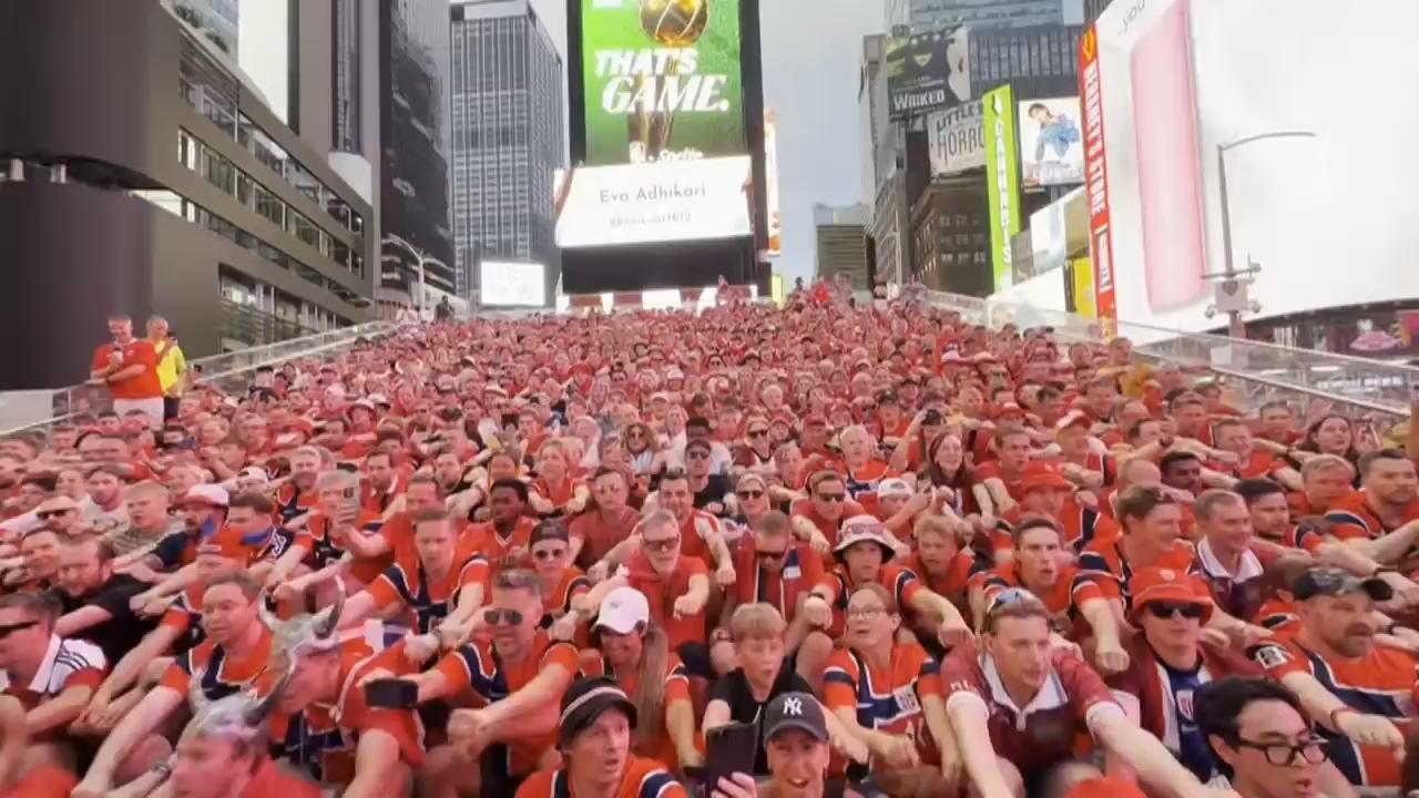 Times Square filled as Norway fans 'row'