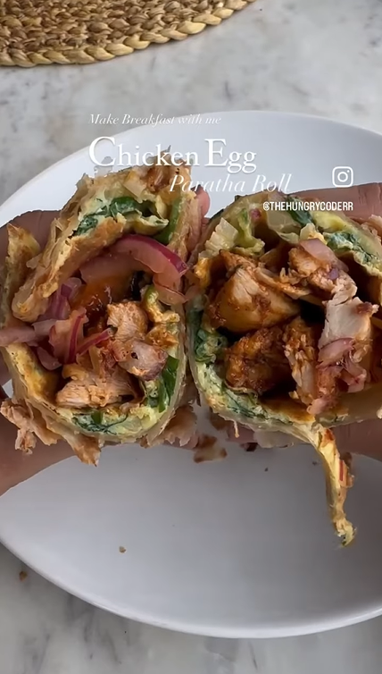 Chicken egg roll paratha wrap 🍳🌯 easy & delicious breakfast recipe 😋🔥