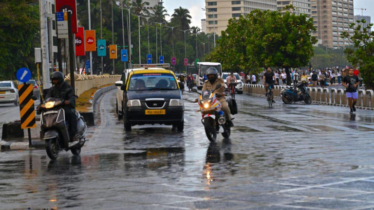 Pre-monsoon showers soak Mumbai, Thane, Navi Mumbai, offer slight ...