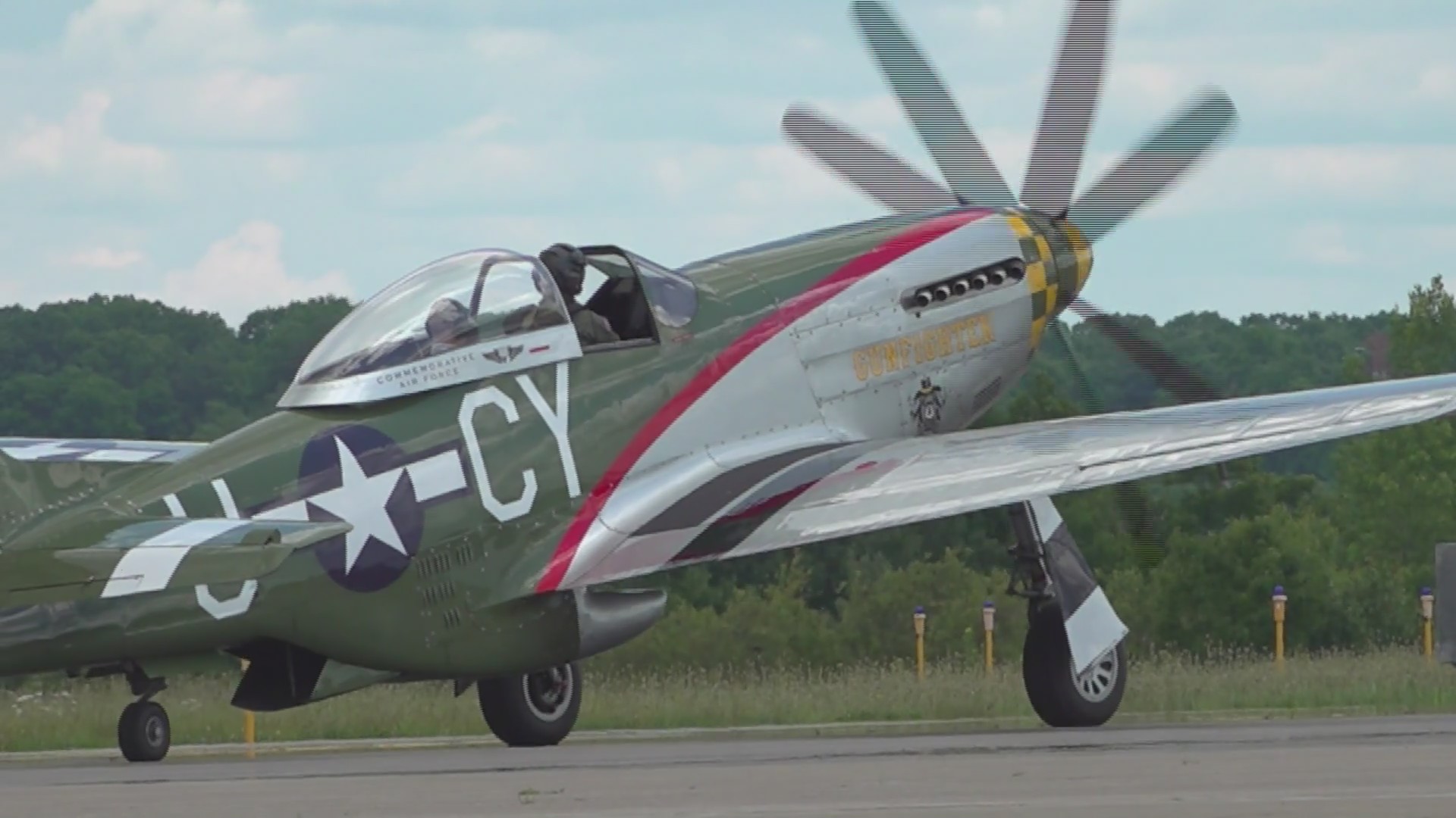 Historic warplane tour lands at AVP | 28/22 News