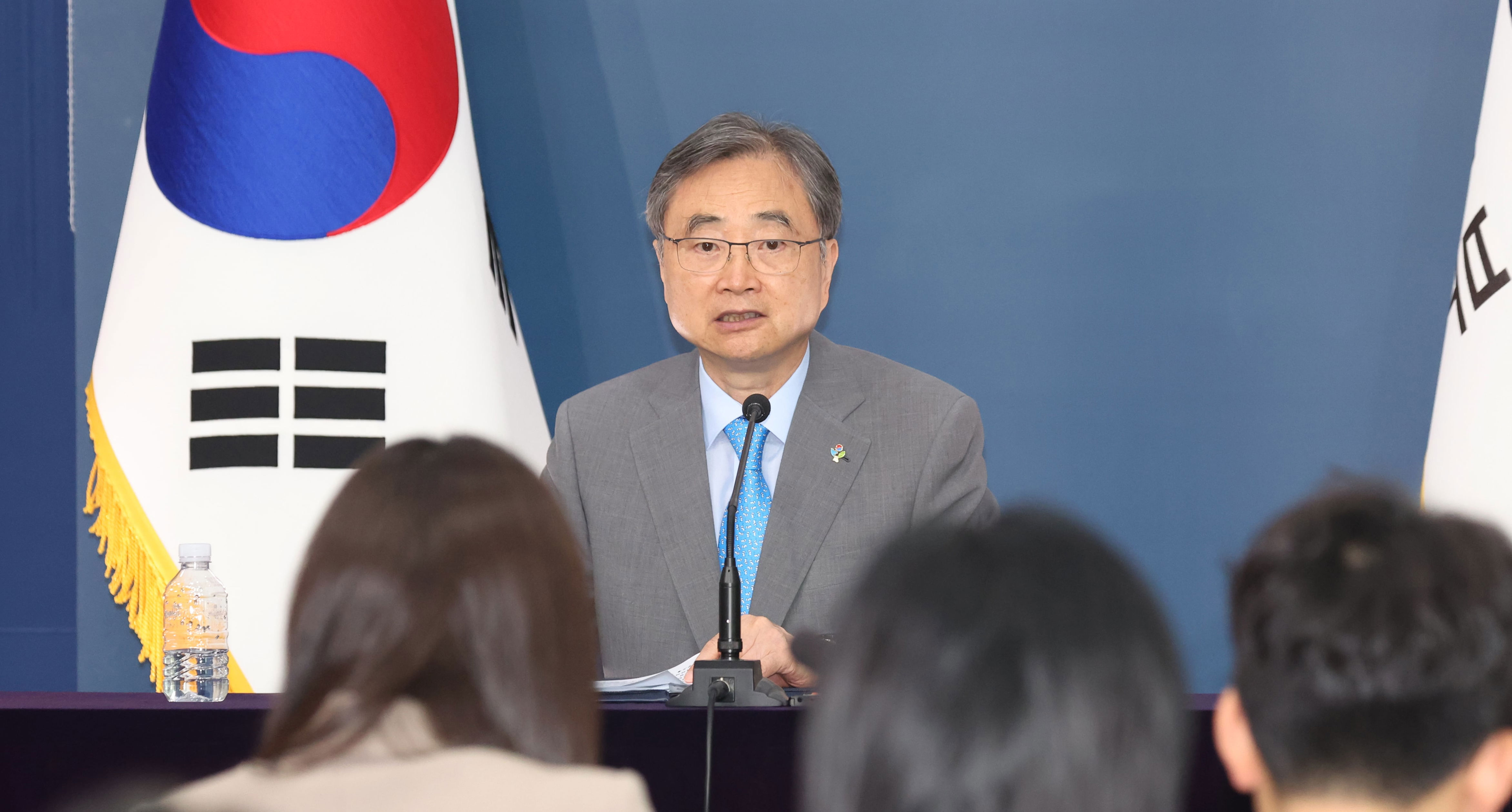 Korea-Ukraine ministers discuss North Korean POW repatriation