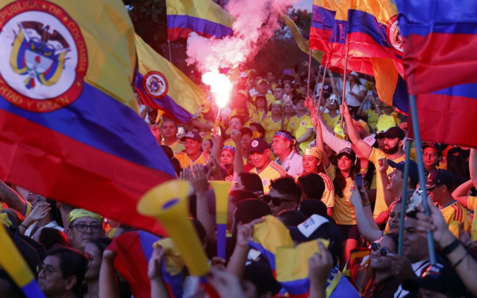 Protesters burn US flags, clash with riot police after Colombia vote