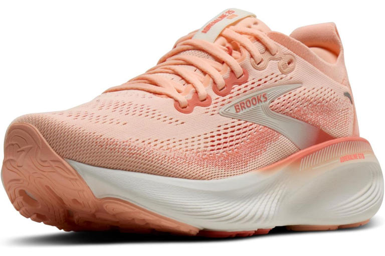 I asked podiatrists about the best running shoes for shin splints—these ...