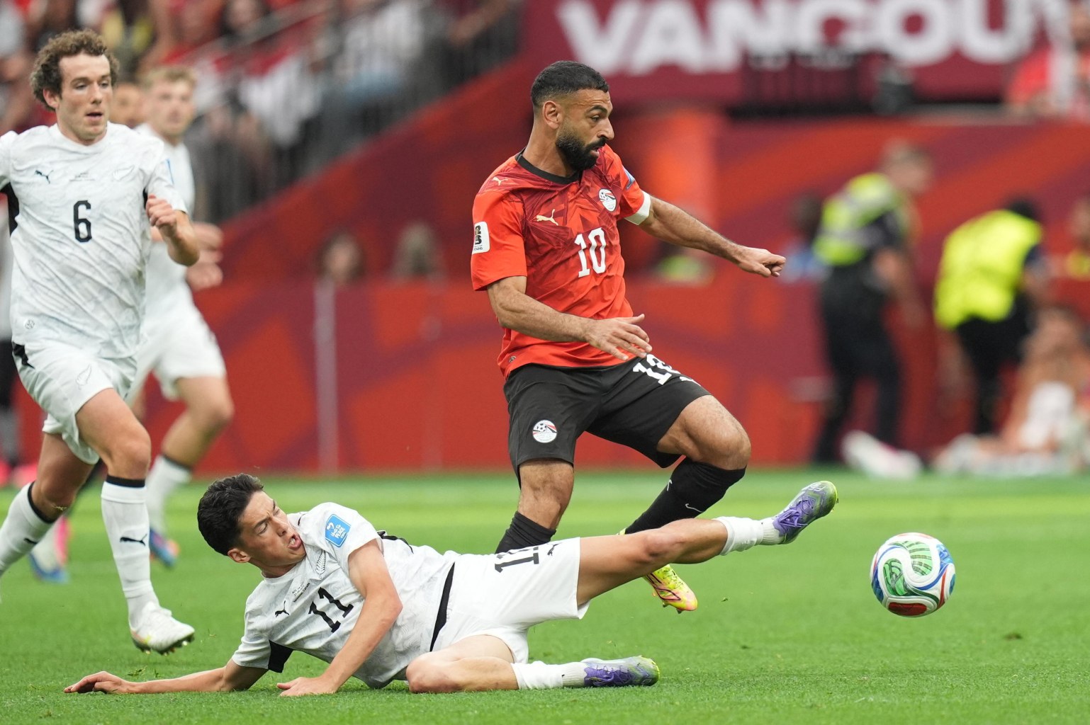 Szybki cios, później trzęsienie ziemi. Historyczny triumf na mundialu