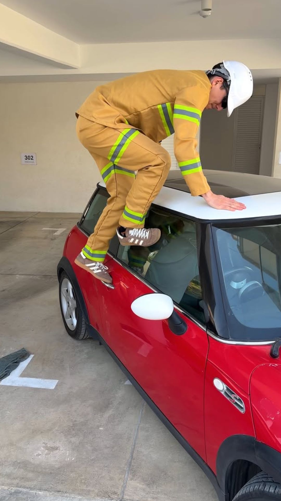 What to do when you’re locked out of your car – fast fix