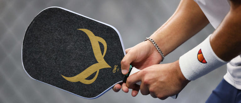 Pickleball game turns bloody after woman allegedly uses paddle as ...