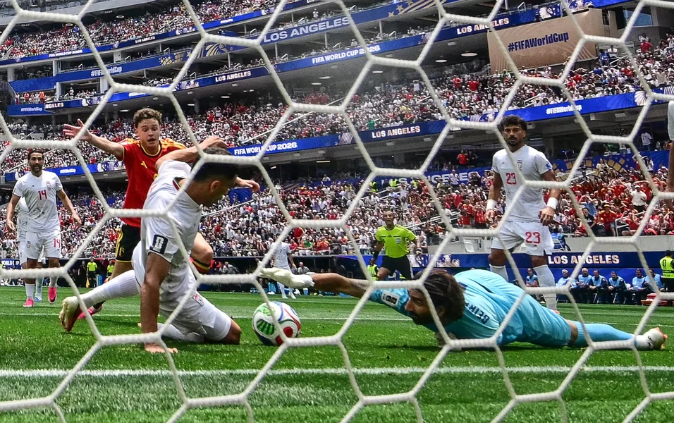Beiranvand's heroics and Ngoy red card keep Group G wide open