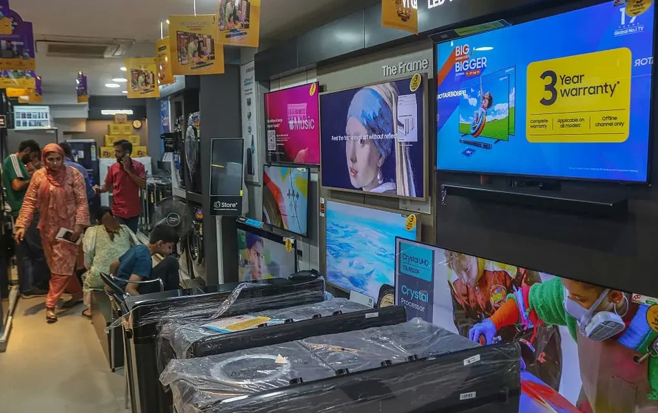 Smart TVs can add up to ₹280 a month to power bills