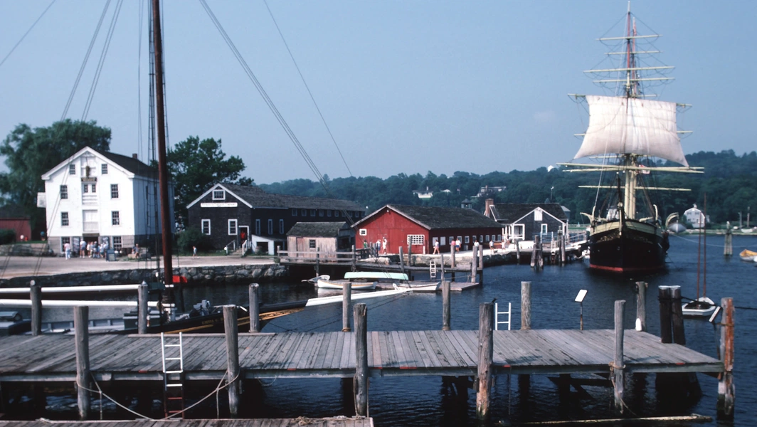 4 scenic Connecticut towns with historic and natural attractions