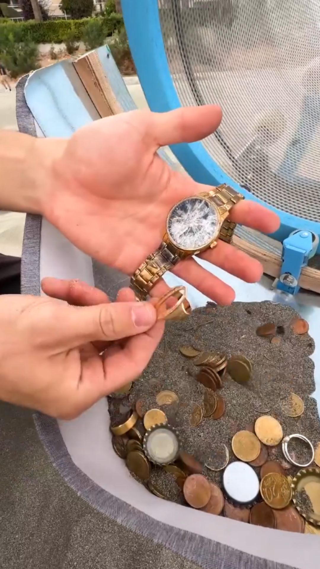 Beach treasure hunt building a sifter and finding gold