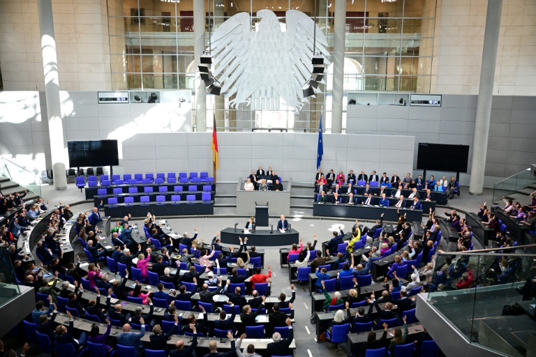 Mehr als jeder dritte Bundestagsabgeordnete hat Nebeneinkünfte