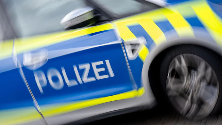 Unfallflucht in Kirchberg: Mysteriöser Audi flüchtet – zwei ...