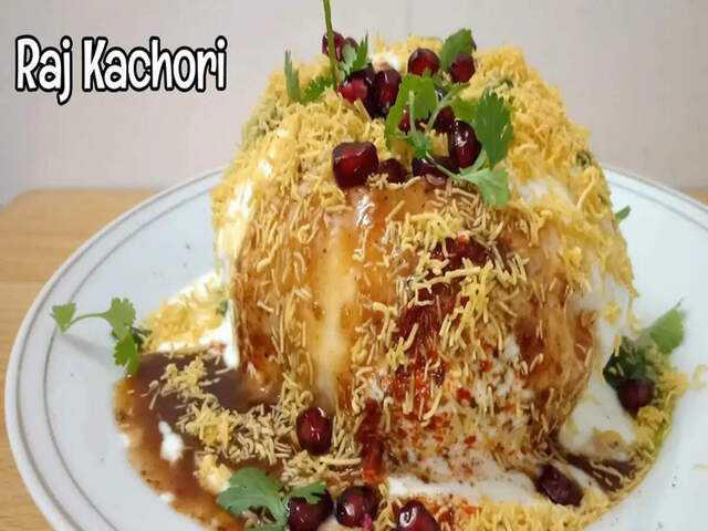 Delicious homemade raj kachori recipe for chaat lovers