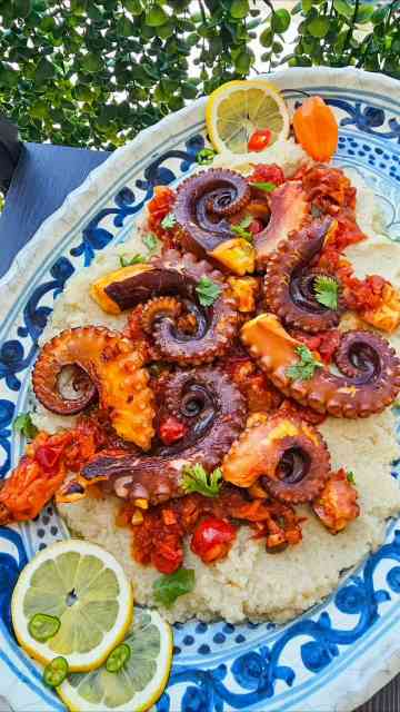 Spicy octopus with cauliflower mash restaurant-style seafood recipe at home