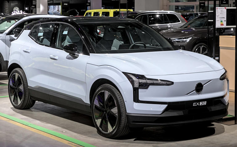 Volvo recharges US strategy with new affordable EV for 2027
