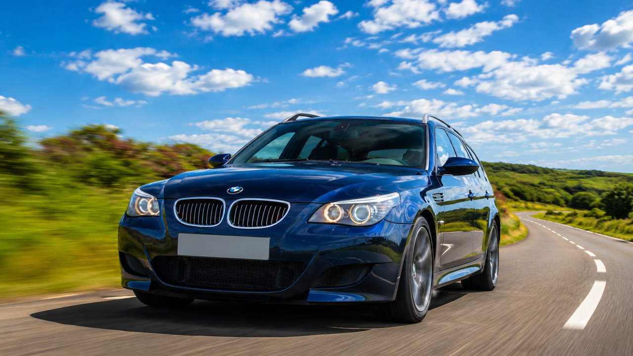 V10 BMW M5 touring gets a manual swap