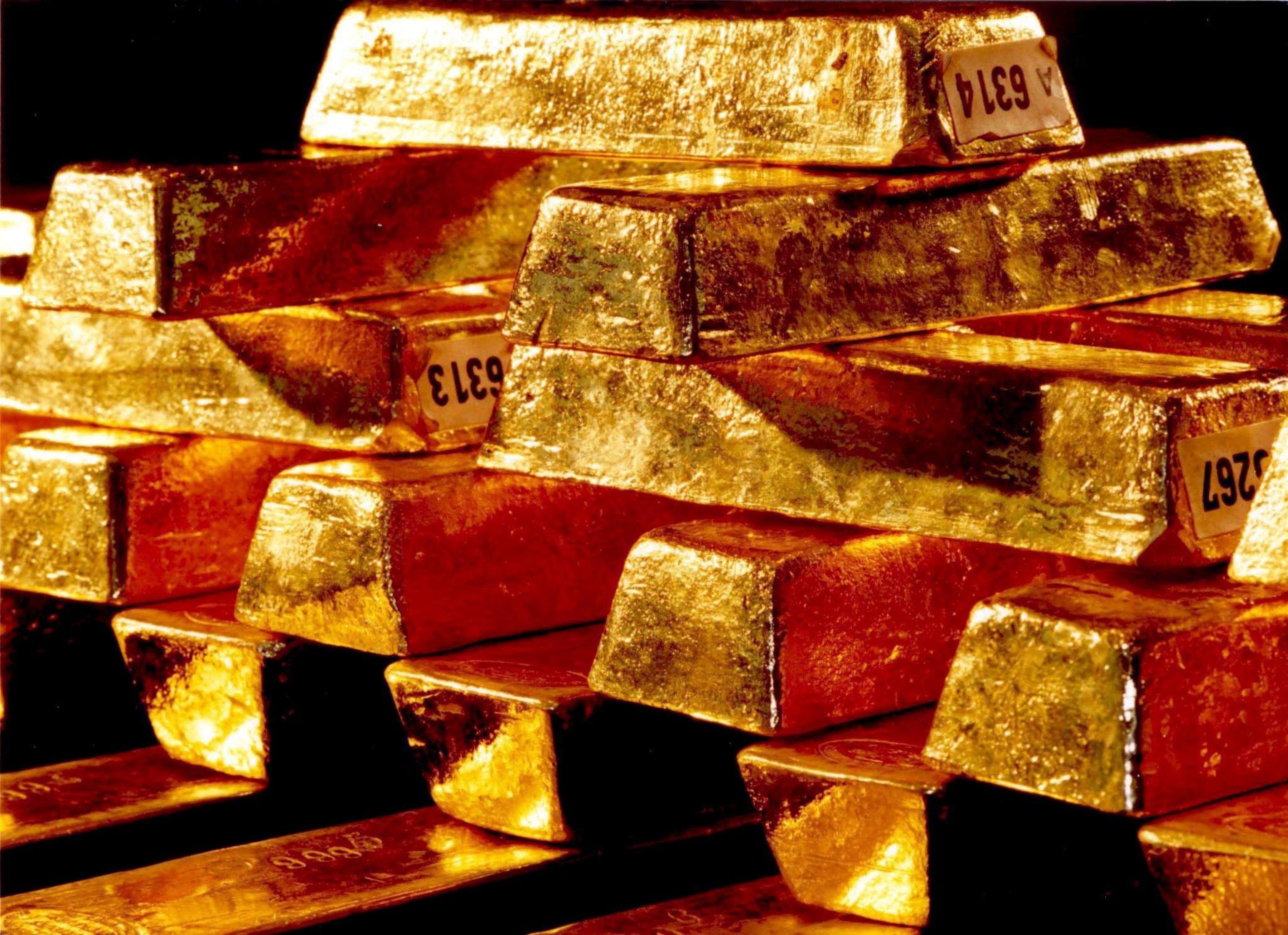 Prezzo oro in aumento, spot scambiato a 4.196 dollari