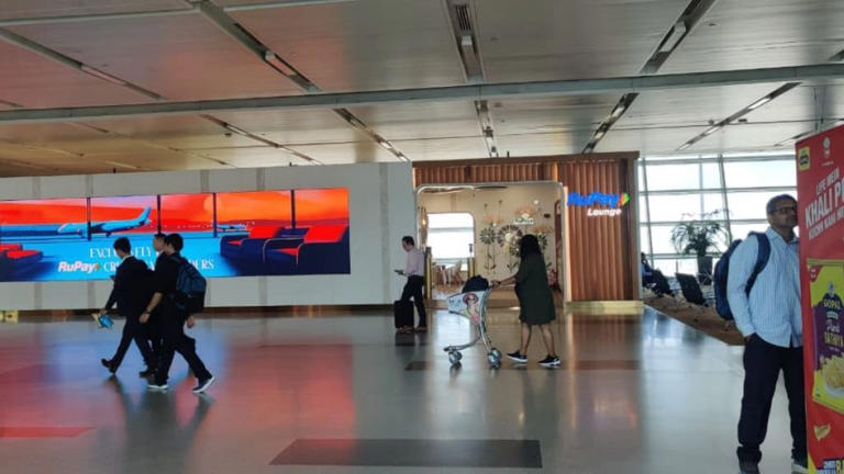 India’s new class war is on display in airport lounges