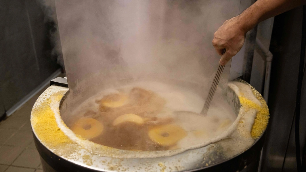 15 iconic foods and drinks from New York City