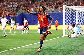 World Cup: Spain boss calls critics 'crazy' after big win over Saudi