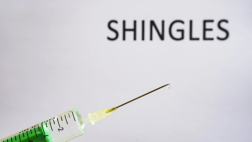 Shingles vaccination and dementia risk