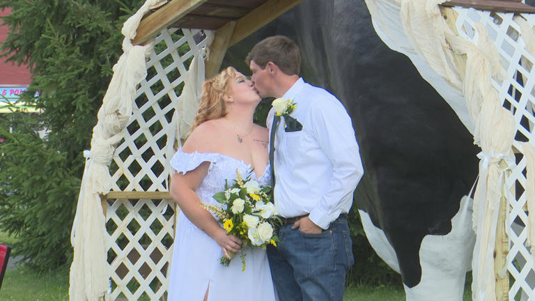 Couple marries at Elsie Dairy Festival in ‘Vows with the Cows’ ceremony