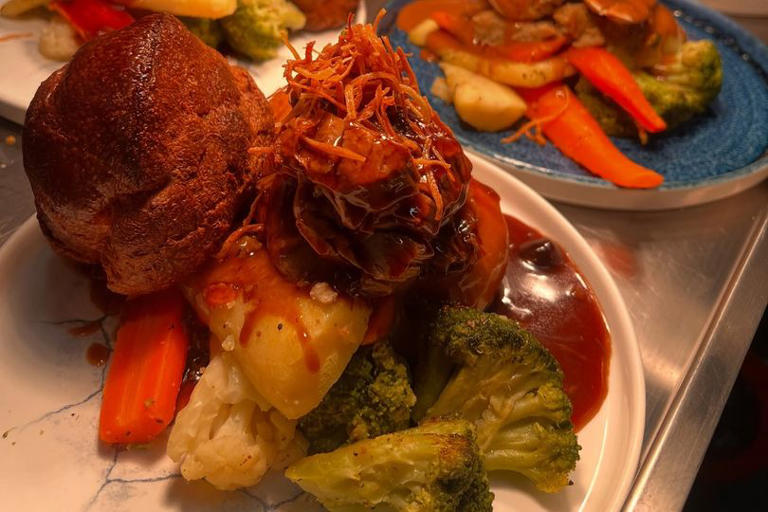 Owners of popular Belfast restaurant that attracted famous faces ...