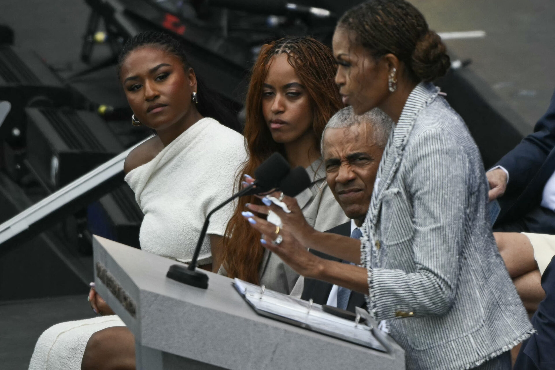 Presente y pasado de Sasha y Malia Obama