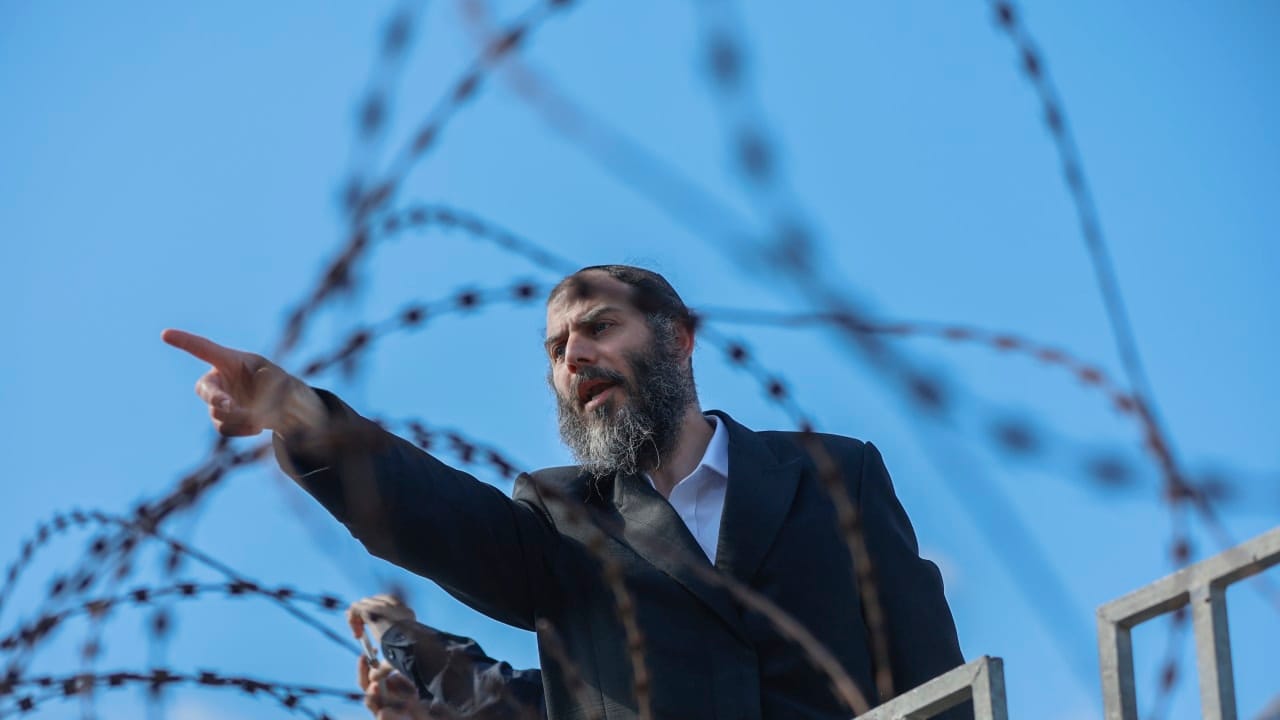 'Release Sohlberg's hostages': Soldiers, haredi protesters clash ...
