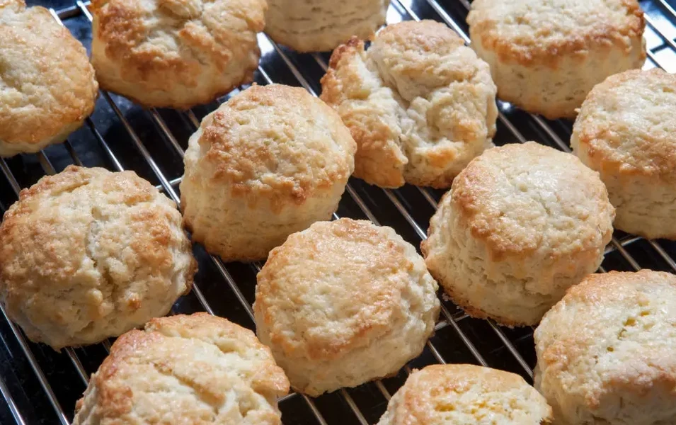 Diner chefs say cold ingredients key to flaky biscuits